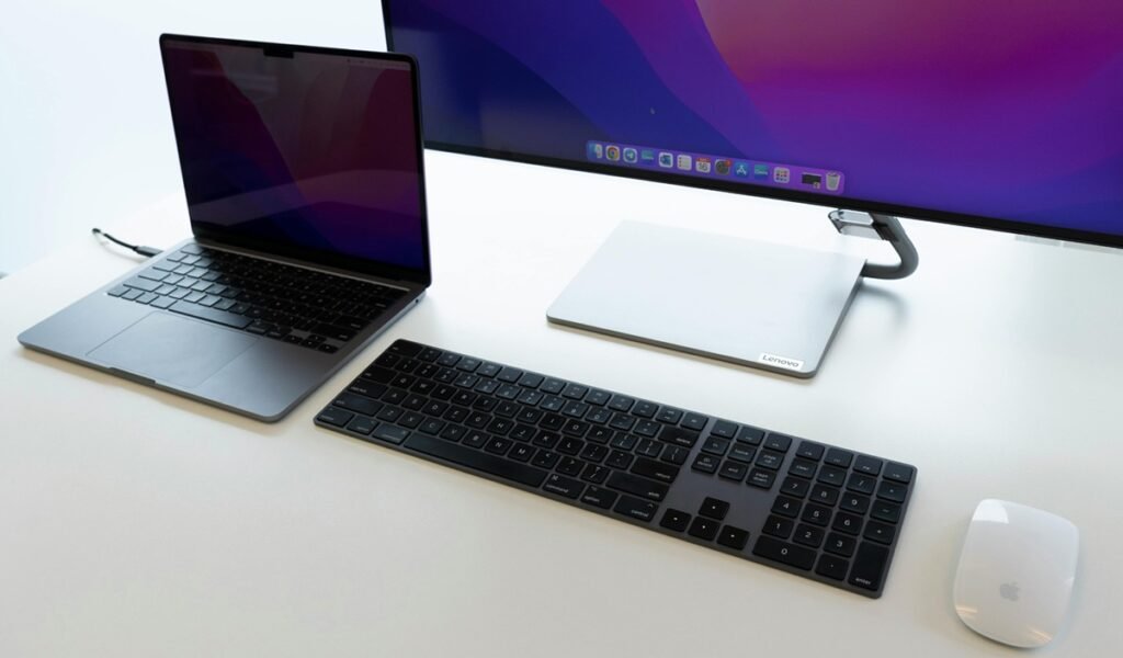 Gartner Says Worldwide PC Shipments Grew by 8.2% - Channel Post MEA